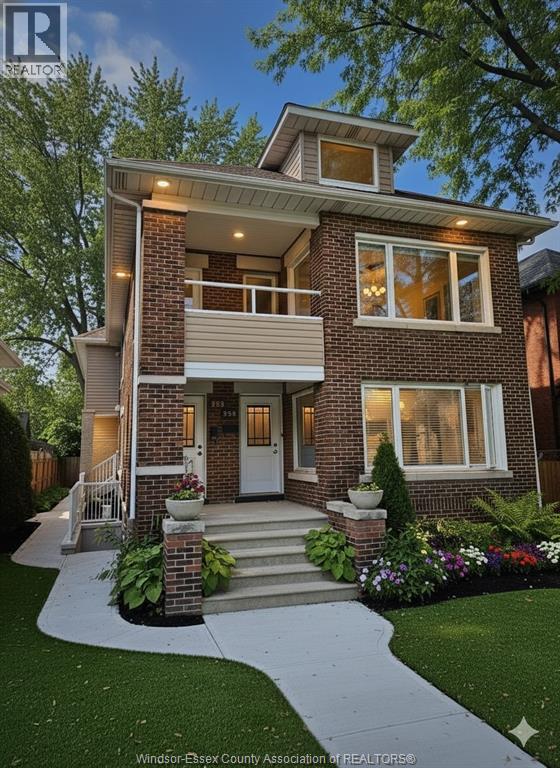 926-928 Giles Boulevard Windsor - 25031260 | The Zahnd Team