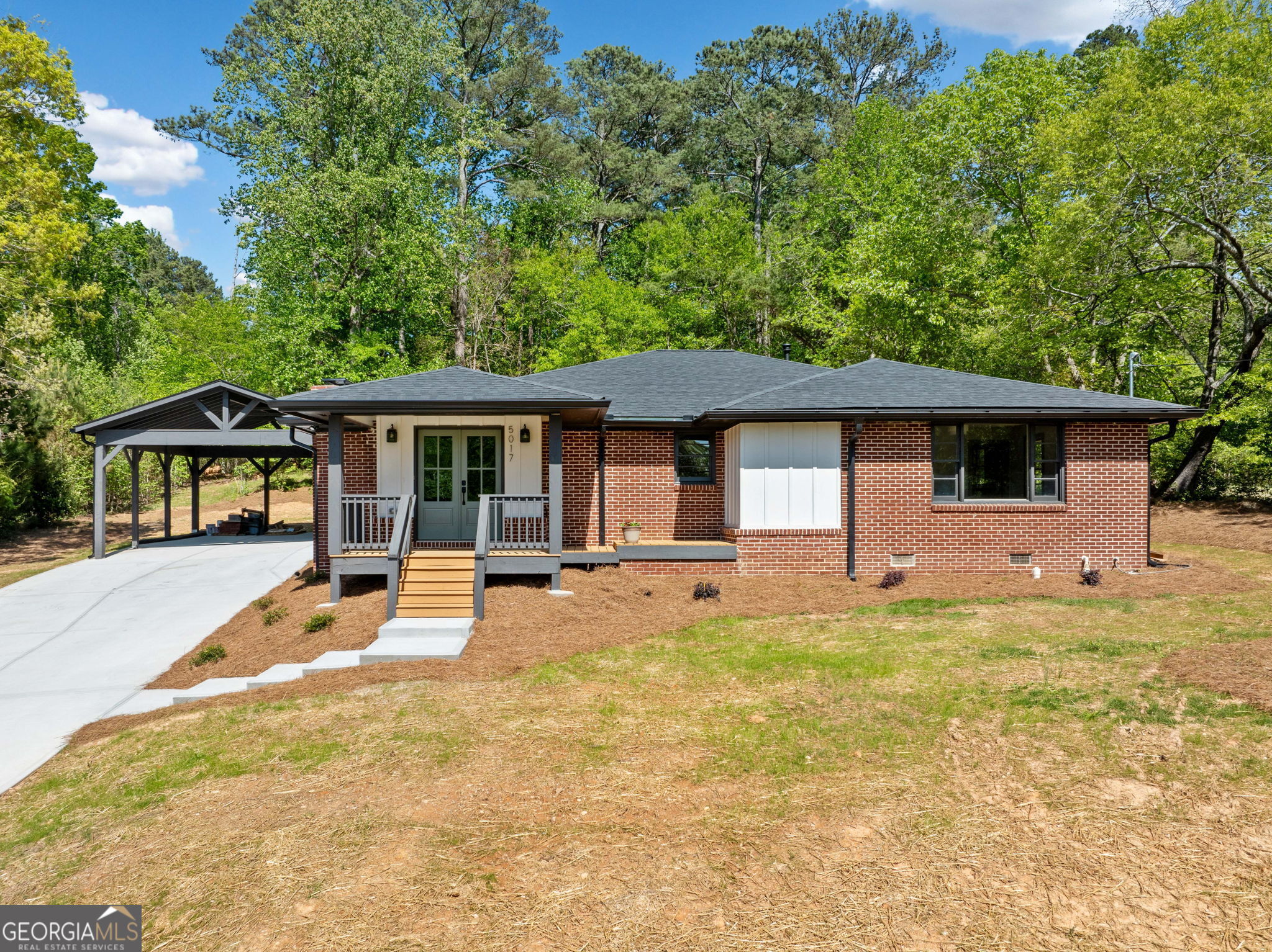 5017 Spring Hill Drive, Sugar Hill, GA 30518 | 10500216 | BHGRE Metro ...