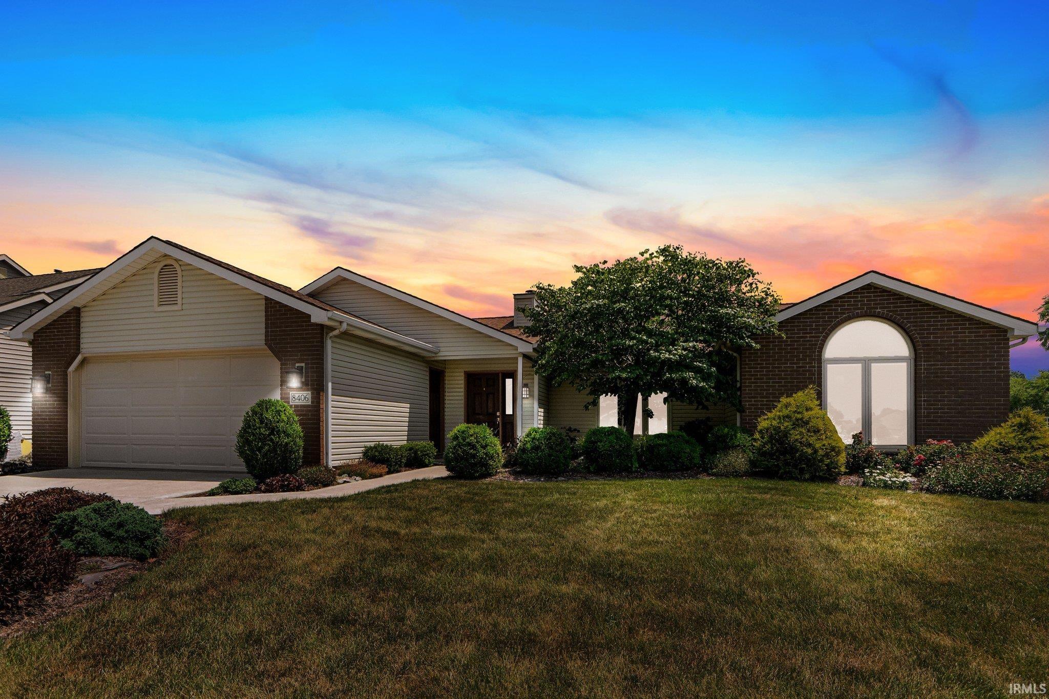 8406 Hunters Knoll Run Fort Wayne 202535136 | CENTURY 21 Scheetz
