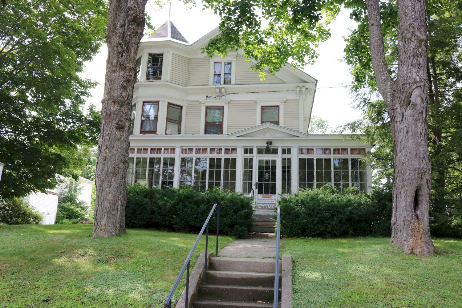 346 Water Street Skowhegan, ME