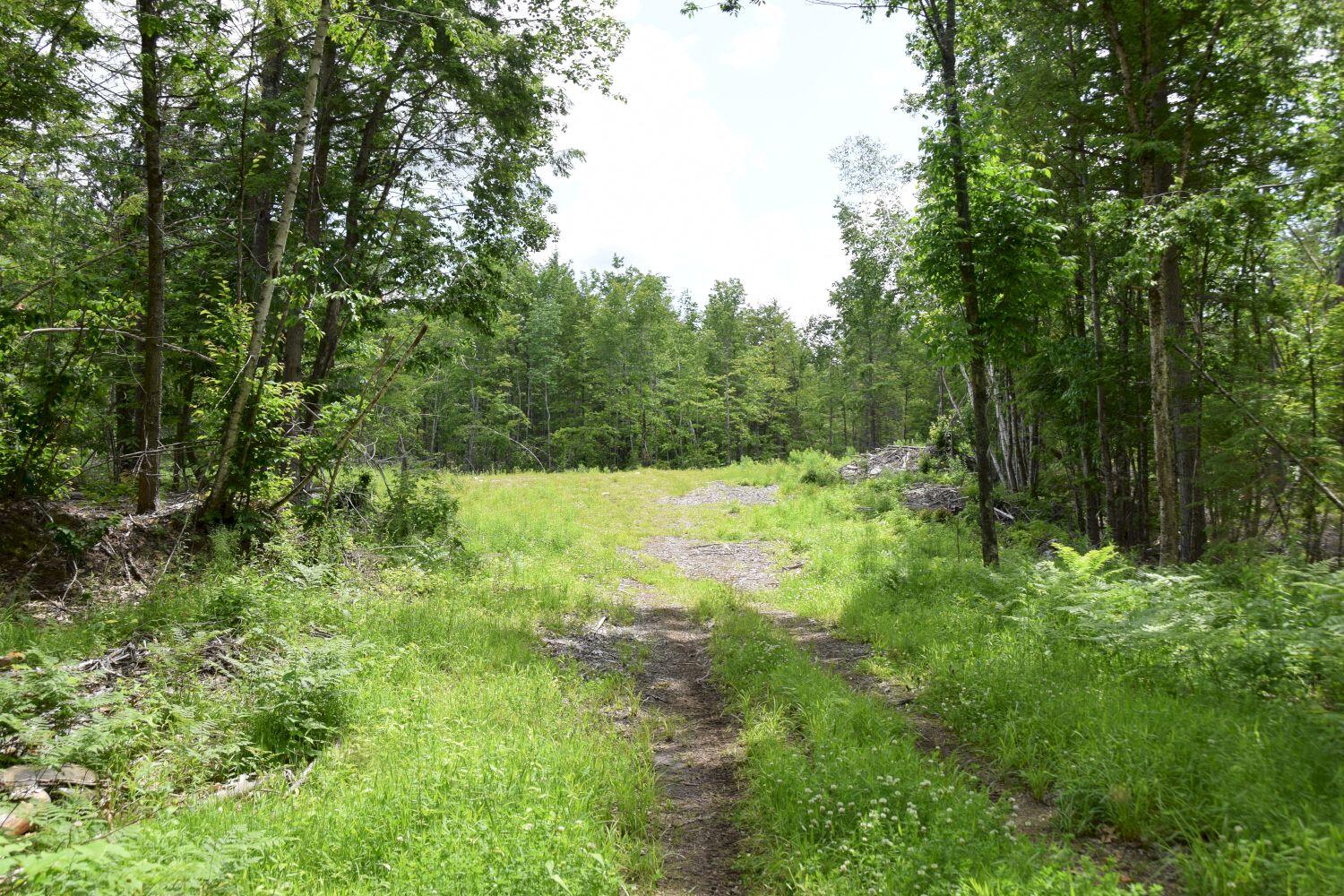 M13 L44 Valley Road, Raymond, ME 04071 | [Brand Name]