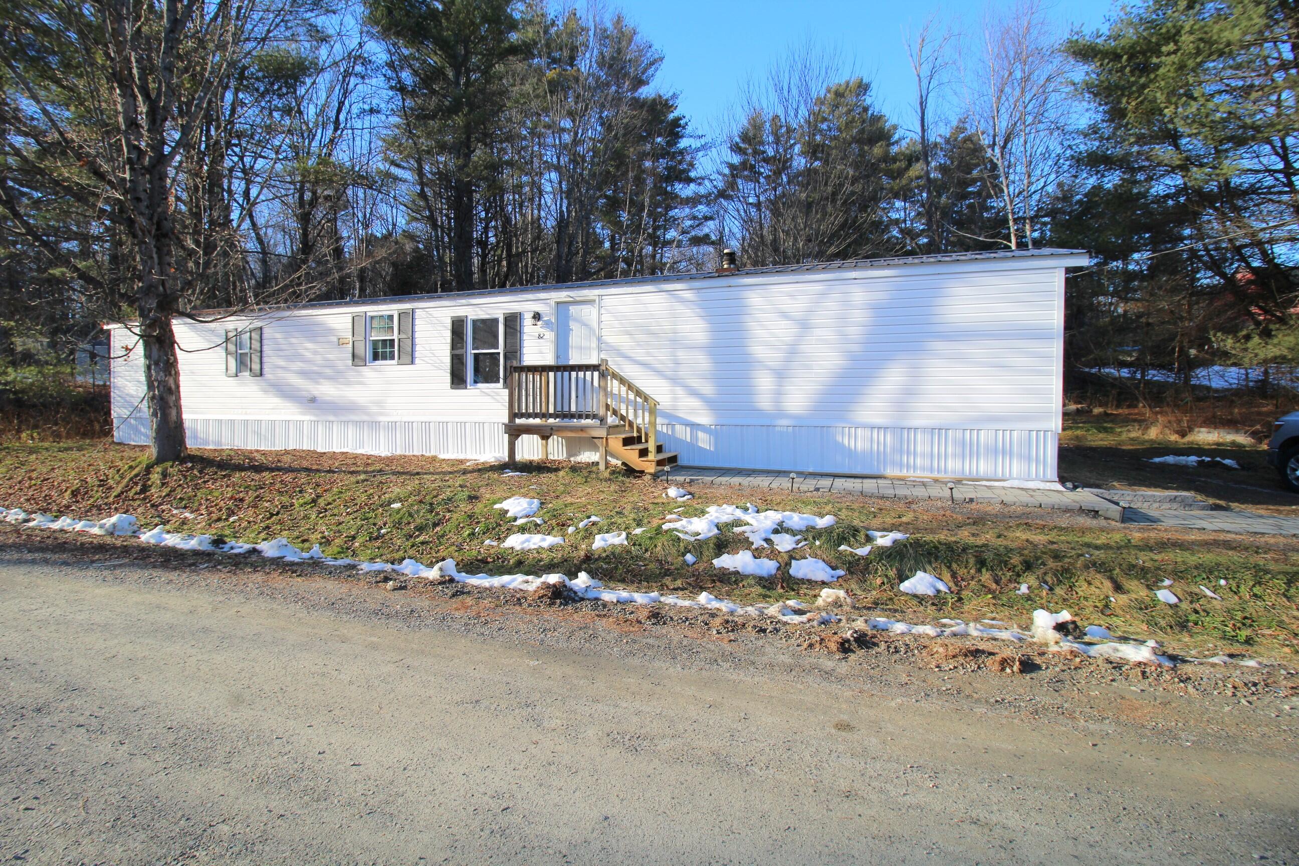 82 Round Stone Road, Mount Vernon, ME 04352 | 1579275 | Realty of Maine