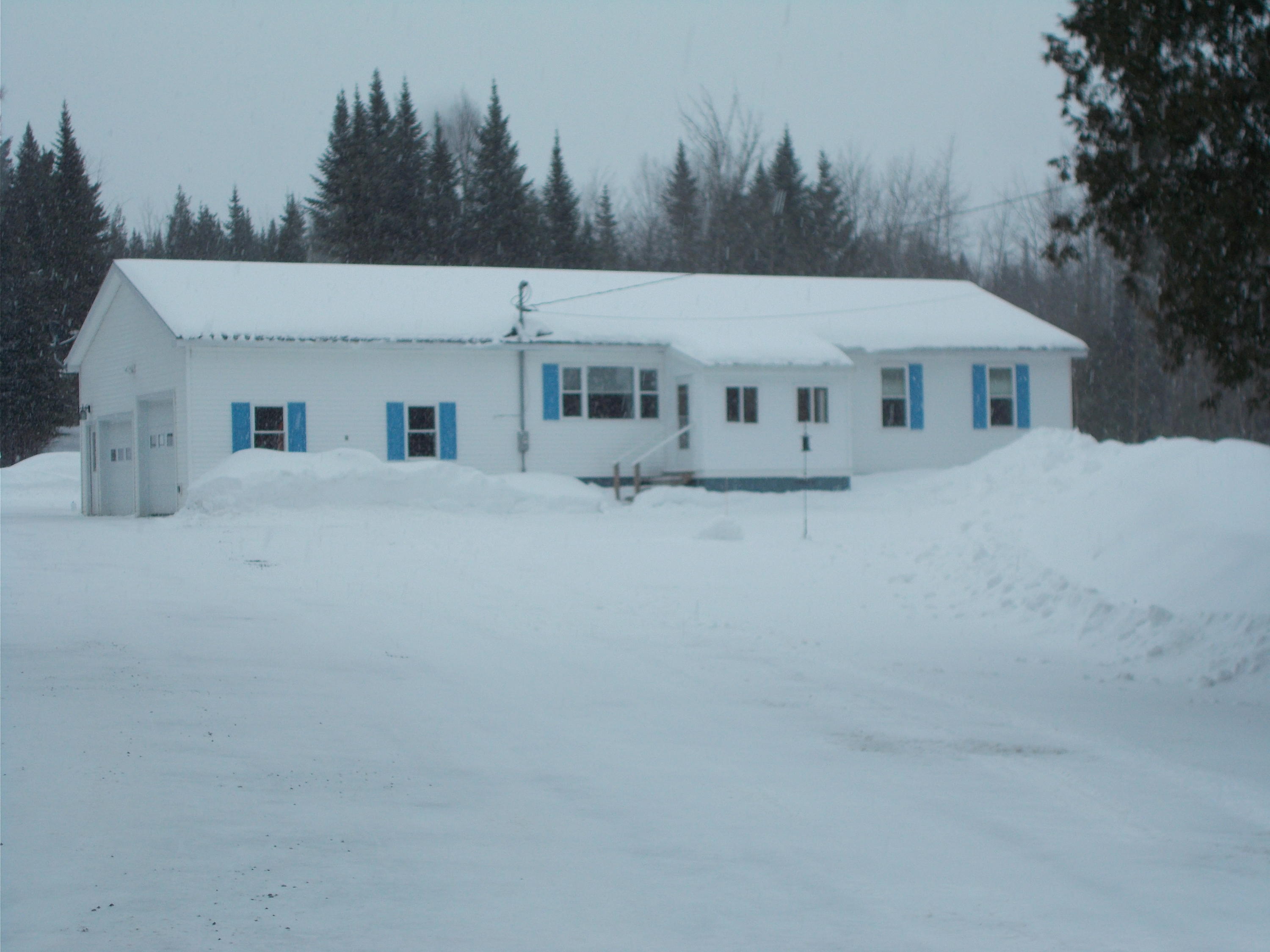 2111 Us-1 Route Orient, ME