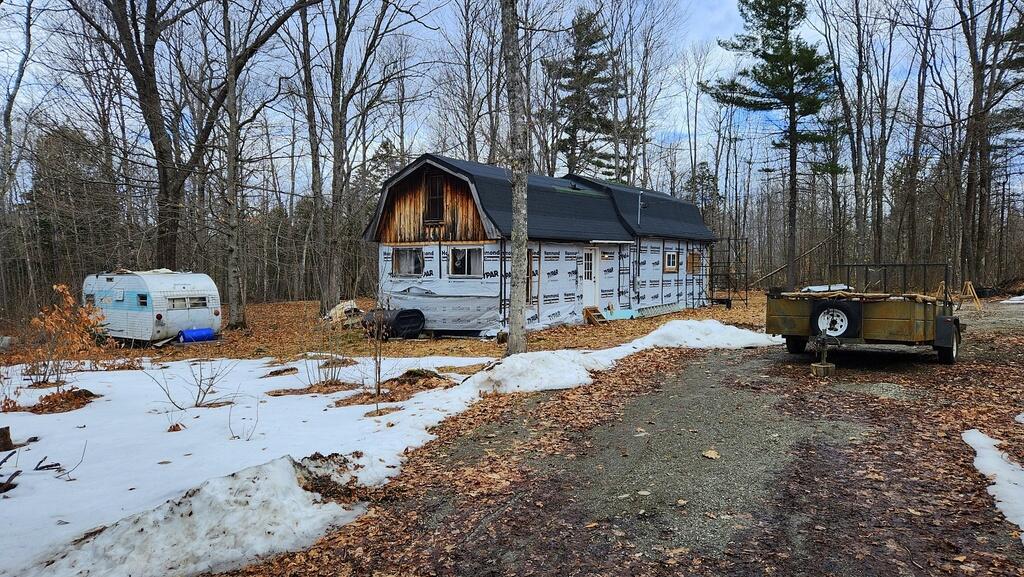 27 Gordon Road, Starks, ME 04911 | 1584586 | Realty of Maine