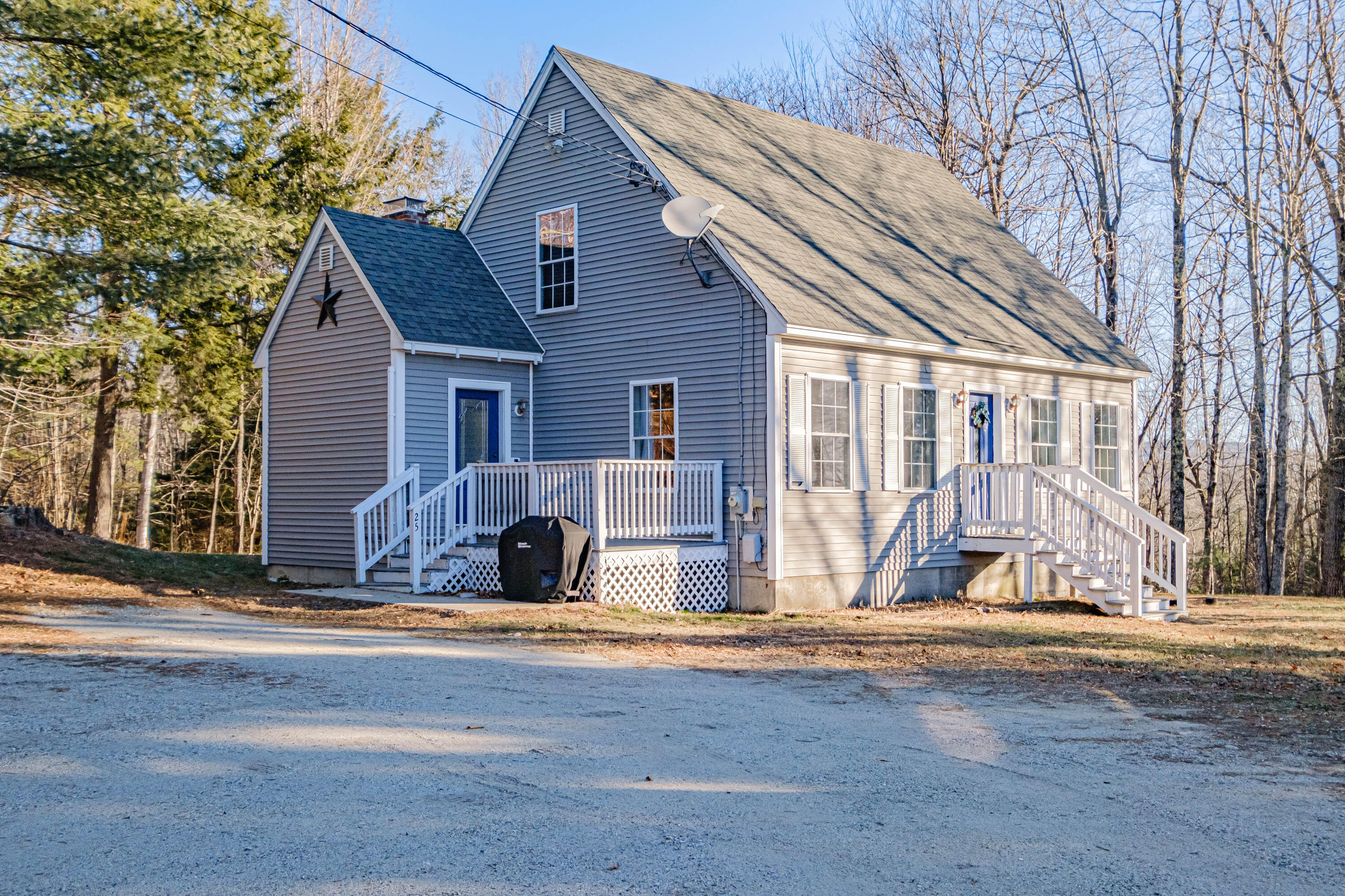 25 Mefford Lane Paris, ME