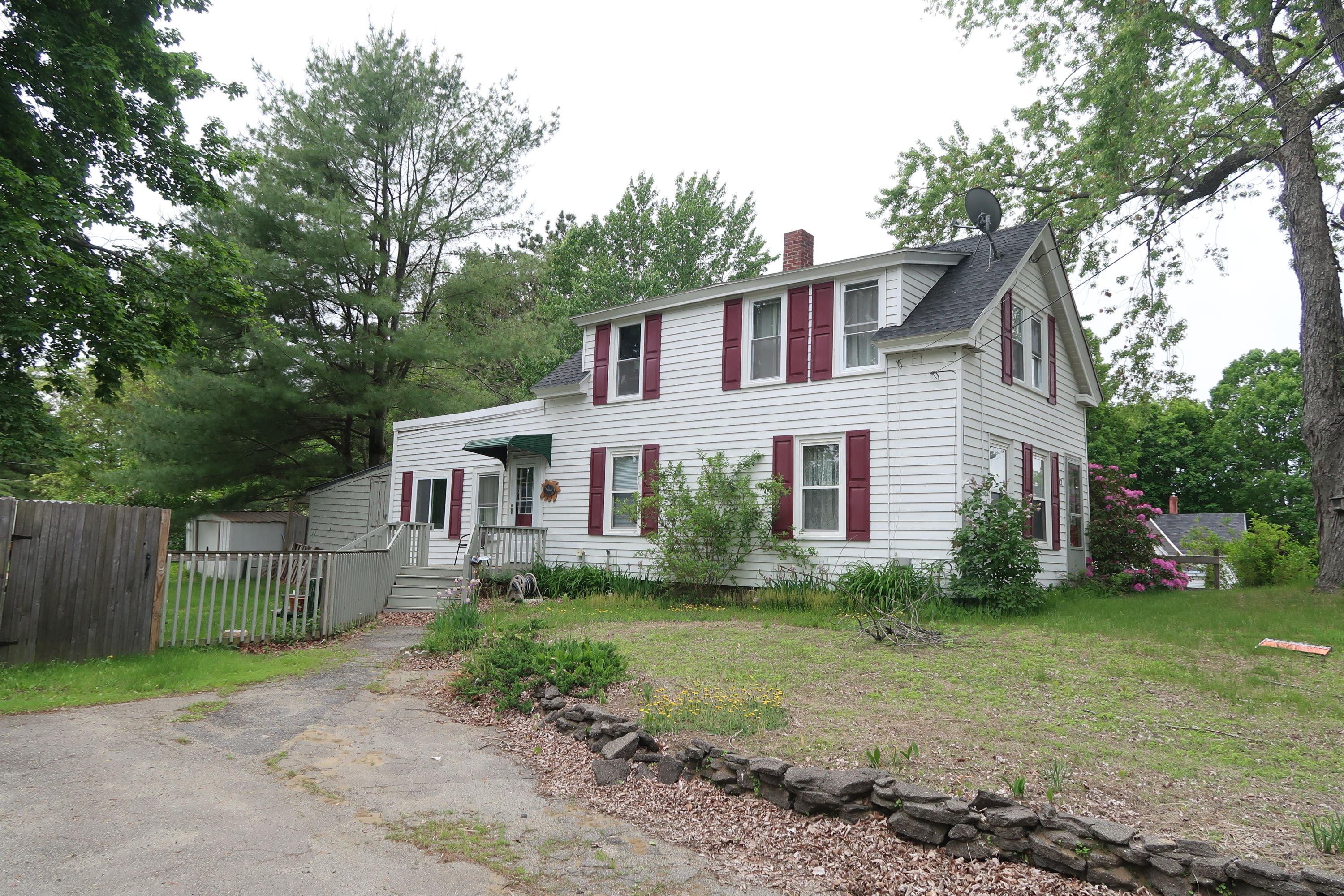 12 Miller Street, Benton, ME 04901 | 1400256 | Realty of Maine