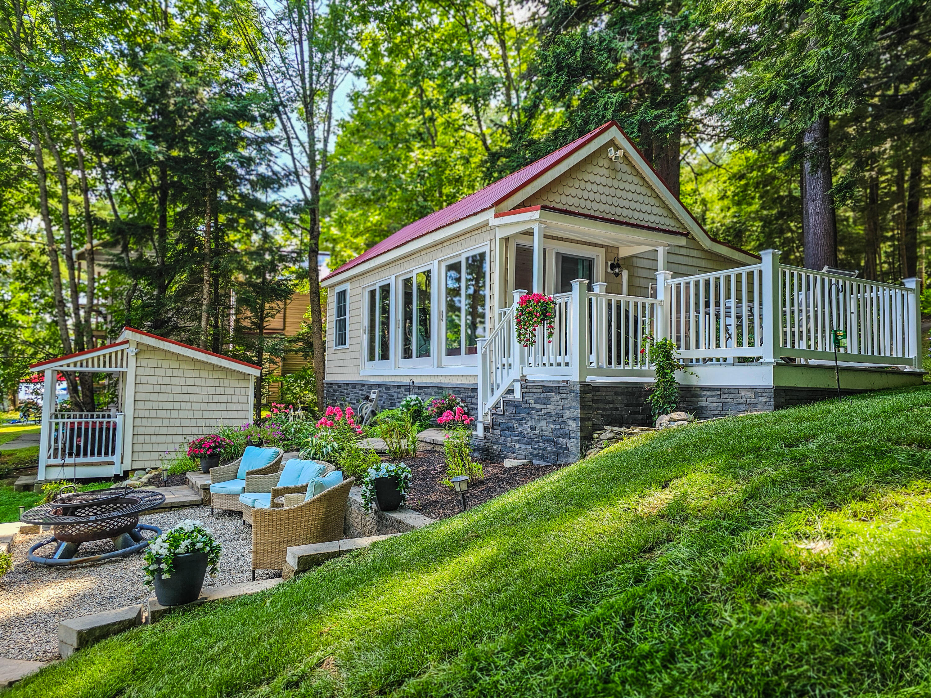 87 Maranacook Station Lane, Winthrop, ME 04364 | [Brand Name]