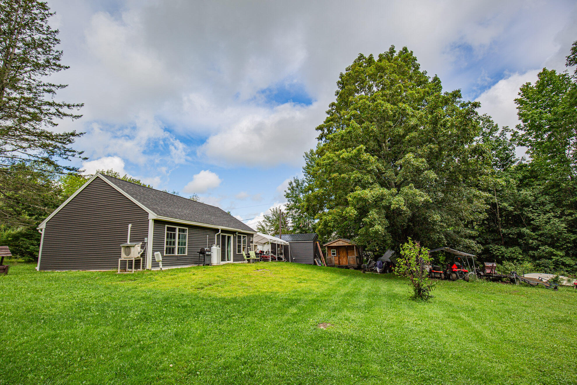 1467 Pushaw Road Glenburn, ME