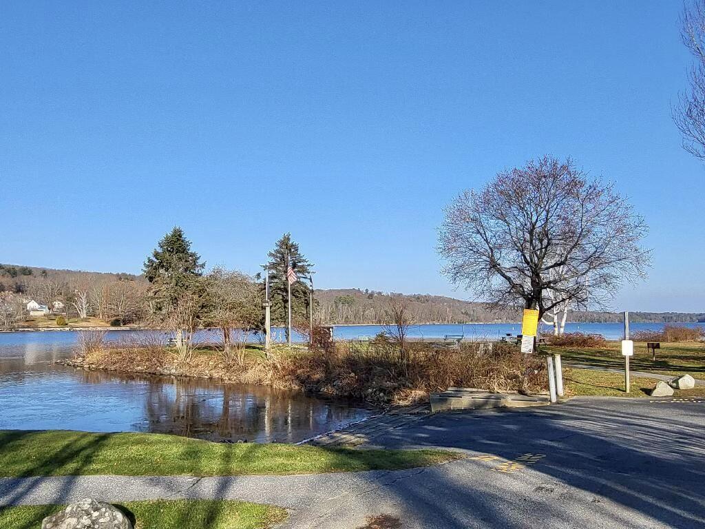 8 Morrill Street Winthrop, ME