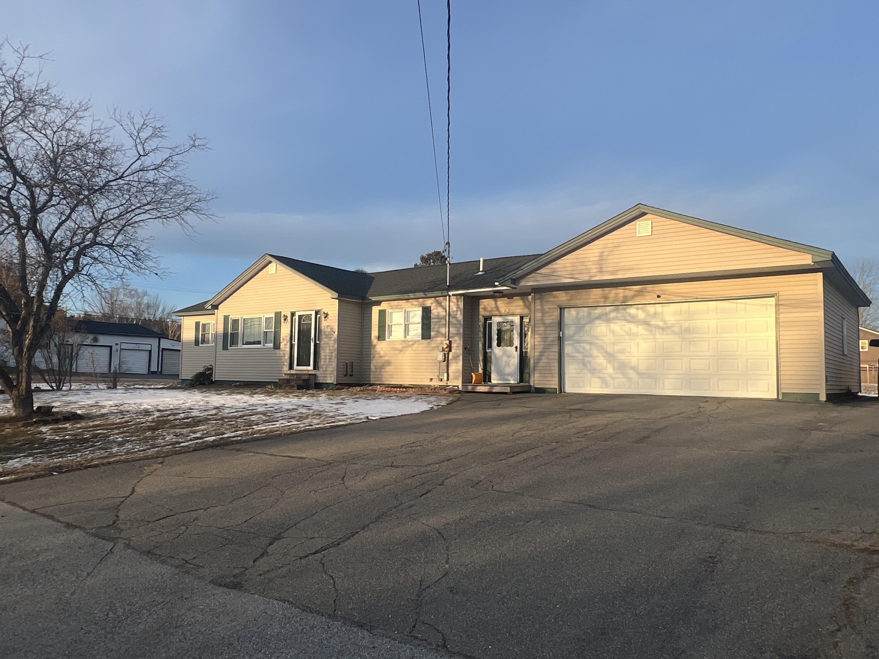 75 Water Street Howland, ME