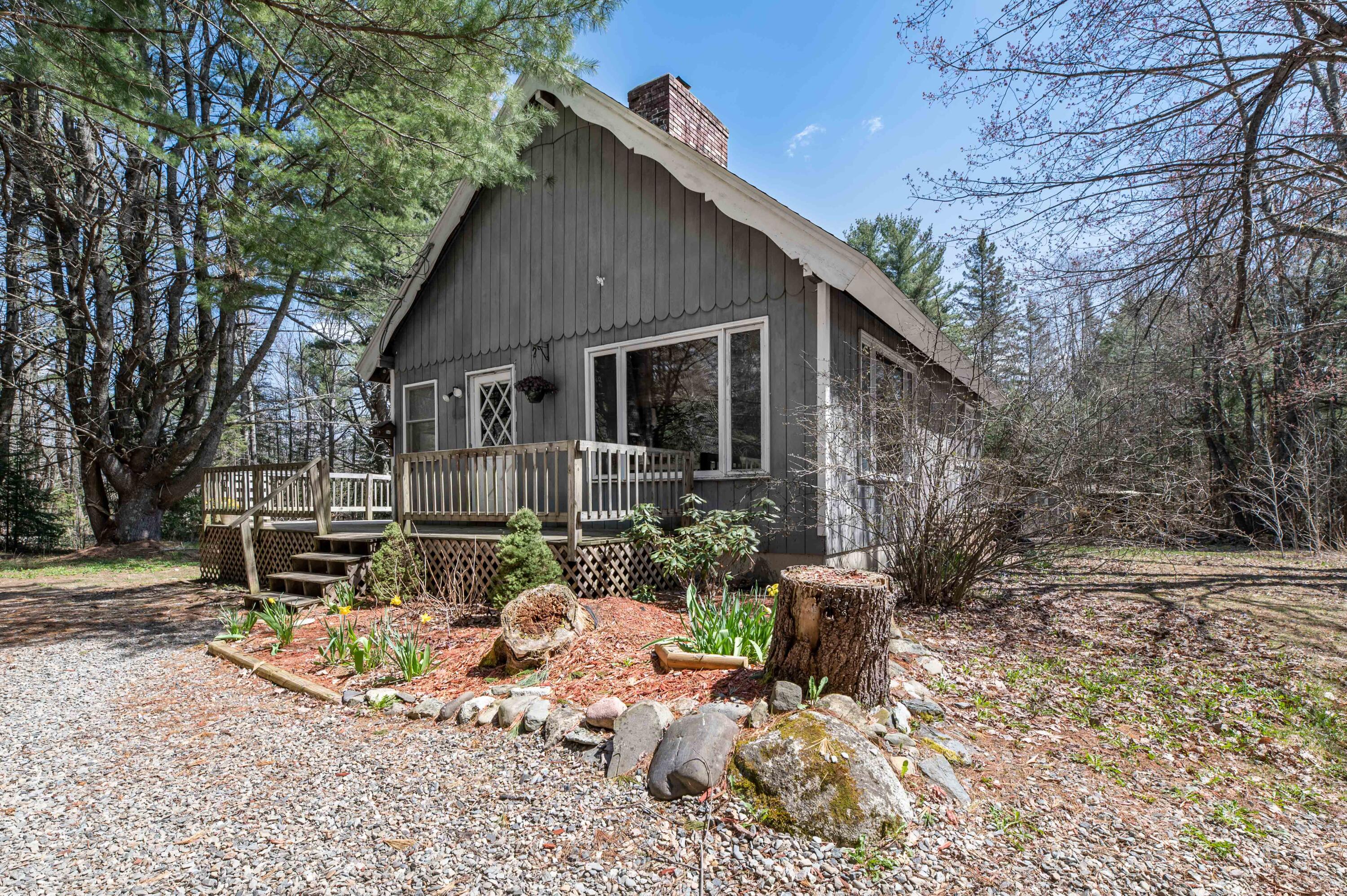 926 Levenseller Road Holden, ME