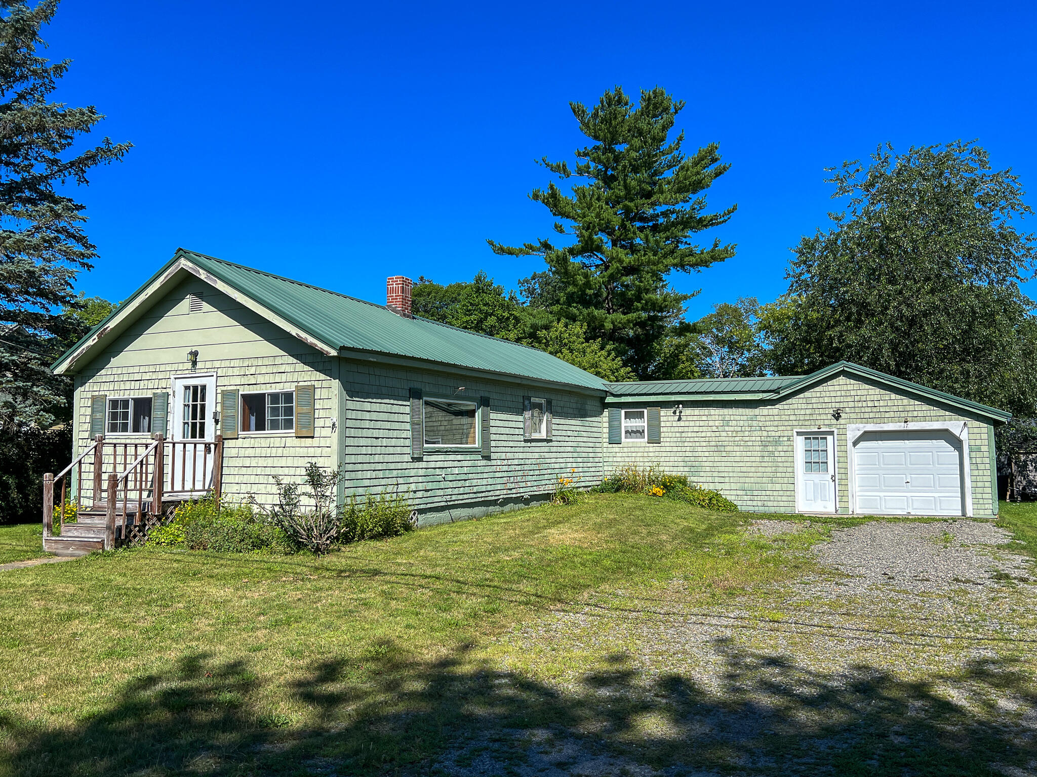 17 Willow Street, Howland, ME 04448 | 1538048 | Realty of Maine