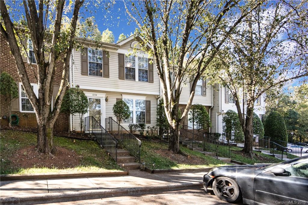1234 Maple Shade Lane, Charlotte, NC | Car3557621 | Cottingham Chalk