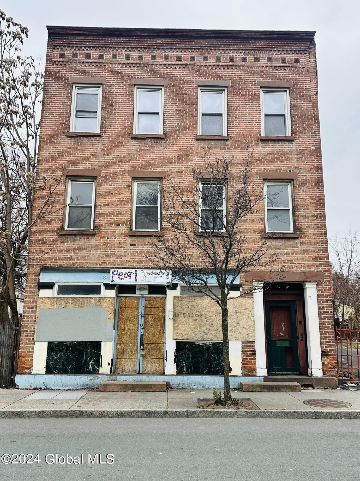 Signature ONE Realty Group