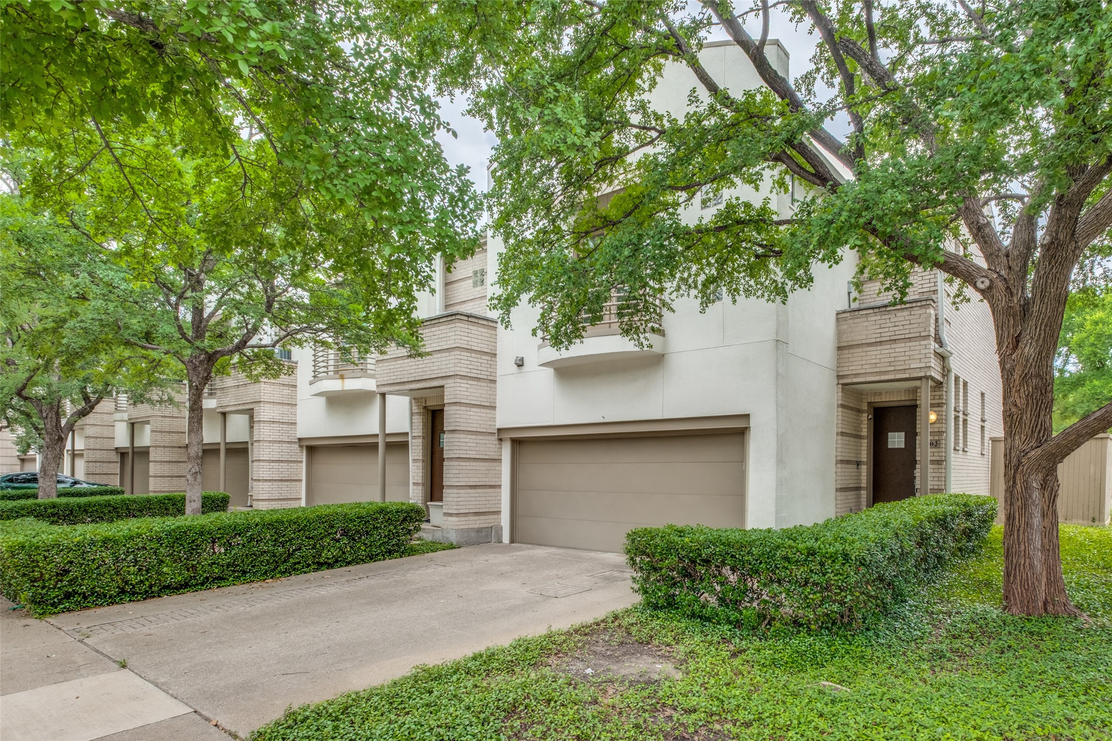 4302 Gilbert Avenue, Dallas, TX 75219 | 20952125 | Phyllis Browning Company