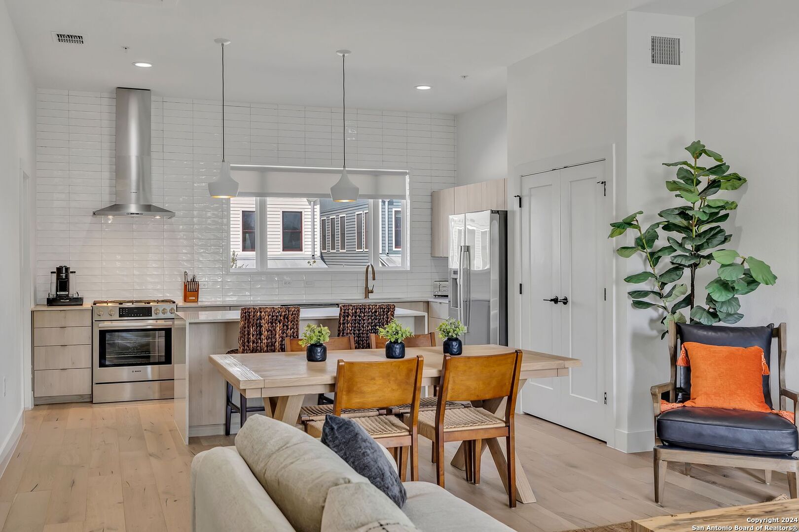 203 Paschal Street, San Antonio, TX 78212 | 1783319 | Phyllis Browning ...